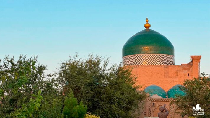 Il Complesso Pahlavon Mahmud e Mausoleo a Khiva | Uzbektour